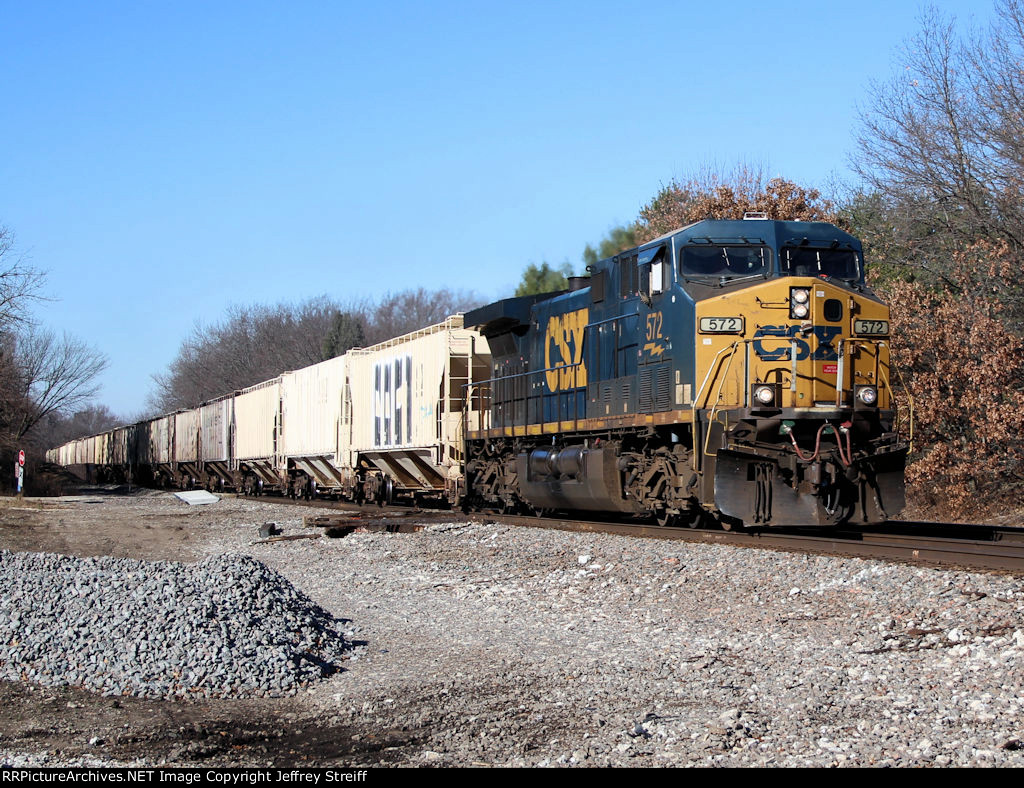 CSXT 572
